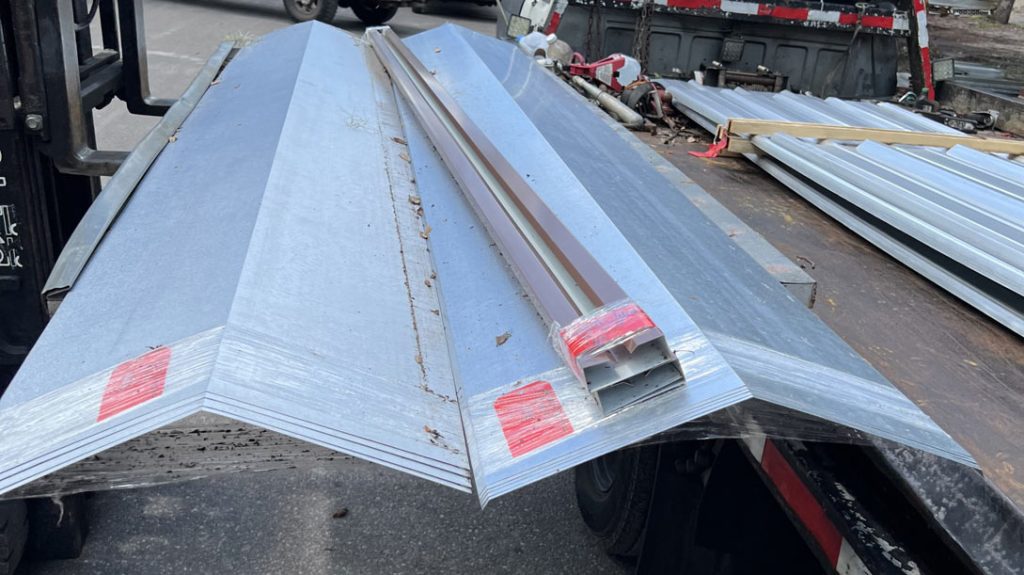 Ridge Caps/Trim Colored & Galvalume (10ft Length) - FL Tin